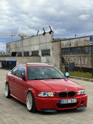 Red BMW 325 2000 in Vilnius, with an engine capacity of 2.50 L and mileage of 357 thousand km for 6299 €, photo 3 on AUTOMOTO.COM.LV