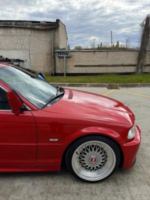 Red BMW 325 2000 in Vilnius, with an engine capacity of 2.50 L and mileage of 357 thousand km for 6299 €, photo 4 on AUTOMOTO.COM.LV