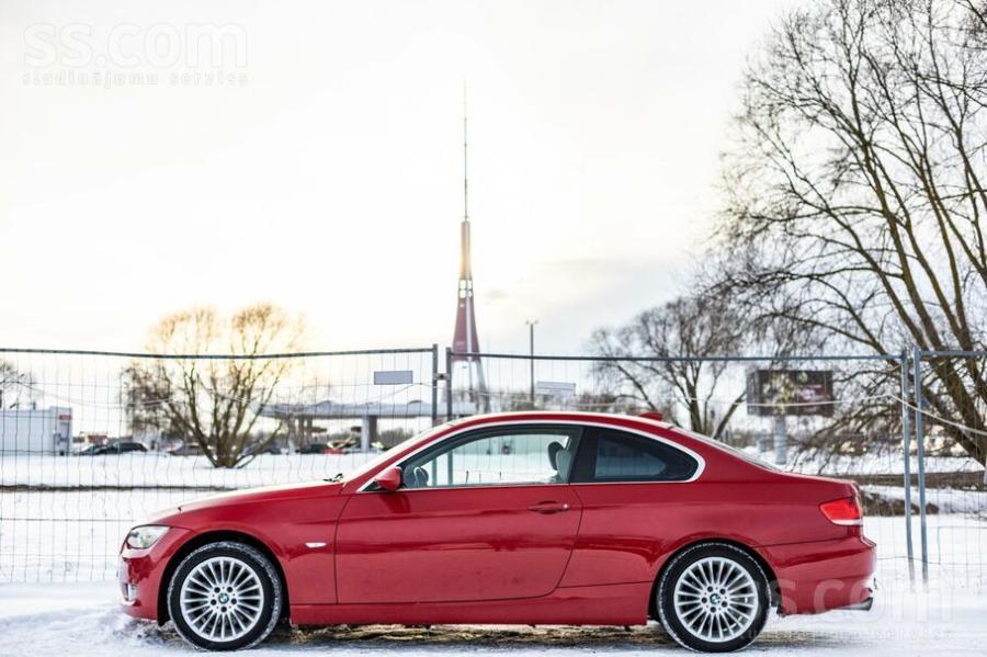 Red BMW 325 2007 in Riga, with an engine capacity of 3.00 L and mileage of 188 thousand km for 7990 €, photo 4 on AUTOMOTO.COM.LV