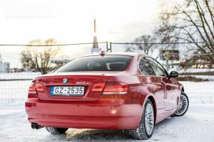 Red BMW 325 2007 in Riga, with an engine capacity of 3.00 L and mileage of 188 thousand km for 7990 €, photo 7 on AUTOMOTO.COM.LV