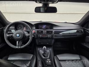 Sarkans BMW 325 2008 Rīga, ar dzinēja tilpumu 3.00 L un nobraukumu 450 tūkst. km par 8390 €, foto 33 vietnē AUTOMOTO.COM.LV