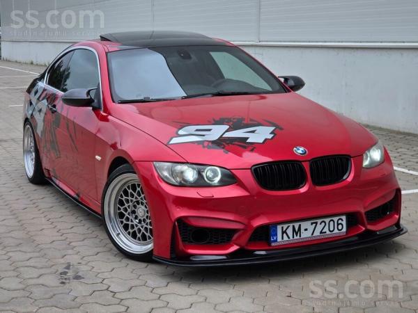 Red BMW 325 2008 in Riga, with an engine capacity of 3.00 L and mileage of 450 thousand km for 7990 €, photo 3 on AUTOMOTO.COM.LV