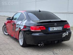 Sarkans BMW 325 2008 Rīga, ar dzinēja tilpumu 3.00 L un nobraukumu 450 tūkst. km par 7990 €, foto 16 vietnē AUTOMOTO.COM.LV