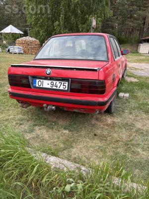 Sarkans BMW 325 1990 Rīga, ar dzinēja tilpumu 2.50 L un nobraukumu 200 tūkst. km par 1750 €, foto 5 vietnē AUTOMOTO.COM.LV