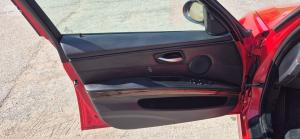 Red BMW 325 2005 in Kaunas, with an engine capacity of 2.50 L and mileage of 313 thousand km for 3300 €, photo 11 on AUTOMOTO.COM.LV