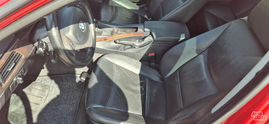 Red BMW 325 2005 in Kaunas, with an engine capacity of 2.50 L and mileage of 313 thousand km for 3300 €, photo 13 on AUTOMOTO.COM.LV