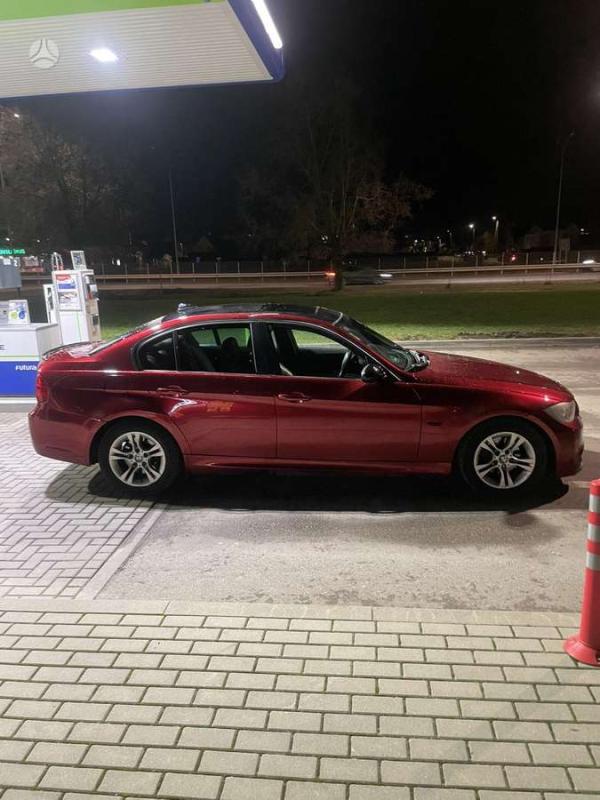 Sarkans BMW 325 2006 Šauļi, ar dzinēja tilpumu 2.50 L un nobraukumu 335 tūkst. km par 5100 €, foto 5 vietnē AUTOMOTO.COM.LV
