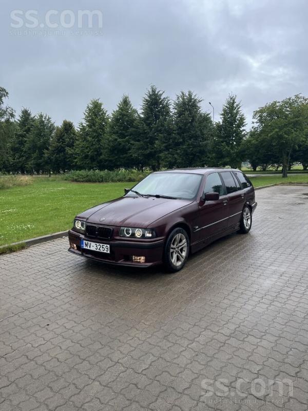 Sarkans BMW 325 1998 Liepāja, ar dzinēja tilpumu 2.50 L un nobraukumu 480 tūkst. km par 1800 €, foto 3 vietnē AUTOMOTO.COM.LV