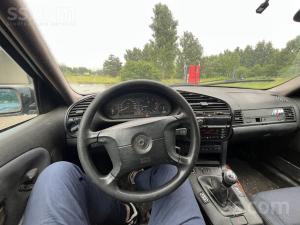 Sarkans BMW 325 1998 Liepāja, ar dzinēja tilpumu 2.50 L un nobraukumu 480 tūkst. km par 1800 €, foto 8 vietnē AUTOMOTO.COM.LV