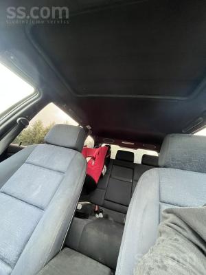 Sarkans BMW 325 1998 Liepāja, ar dzinēja tilpumu 2.50 L un nobraukumu 480 tūkst. km par 1800 €, foto 9 vietnē AUTOMOTO.COM.LV