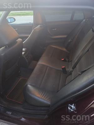 Sarkans BMW 325 2007 Cēsis, ar dzinēja tilpumu 3.00 L un nobraukumu 400 tūkst. km par 3500 €, foto 5 vietnē AUTOMOTO.COM.LV