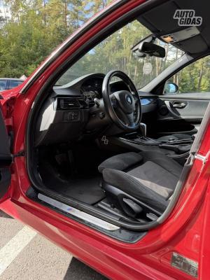 Red BMW 325 2007 in Vilnius, with an engine capacity of 3.00 L and mileage of 365 thousand km for 7200 €, photo 12 on AUTOMOTO.COM.LV