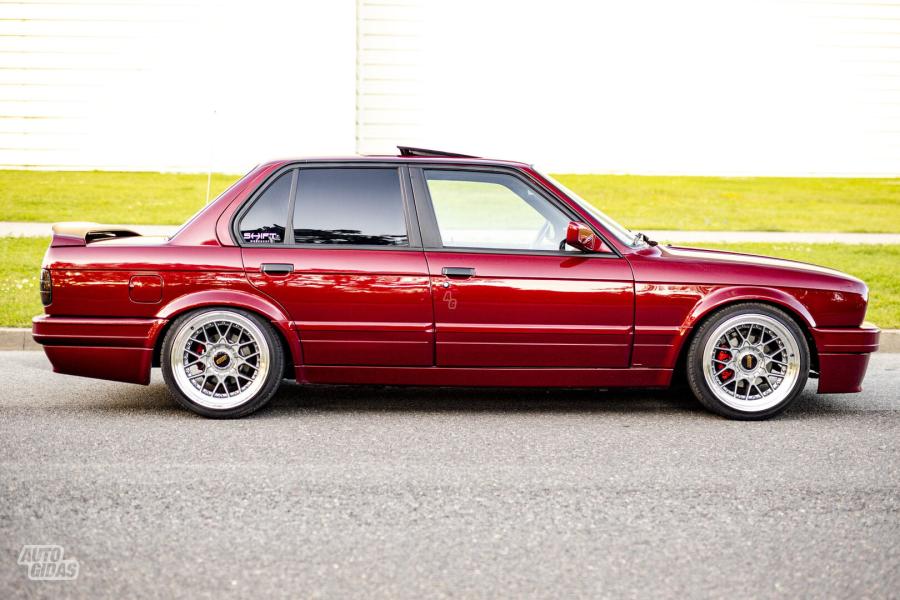 BMW 325 1989 Rīga, ar dzinēja tilpumu 2.50 L un nobraukumu 188 tūkst. km par 19999 €, foto 3 vietnē AUTOMOTO.COM.LV