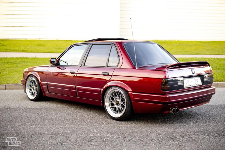 BMW 325 1989 Rīga, ar dzinēja tilpumu 2.50 L un nobraukumu 188 tūkst. km par 19999 €, foto 5 vietnē AUTOMOTO.COM.LV