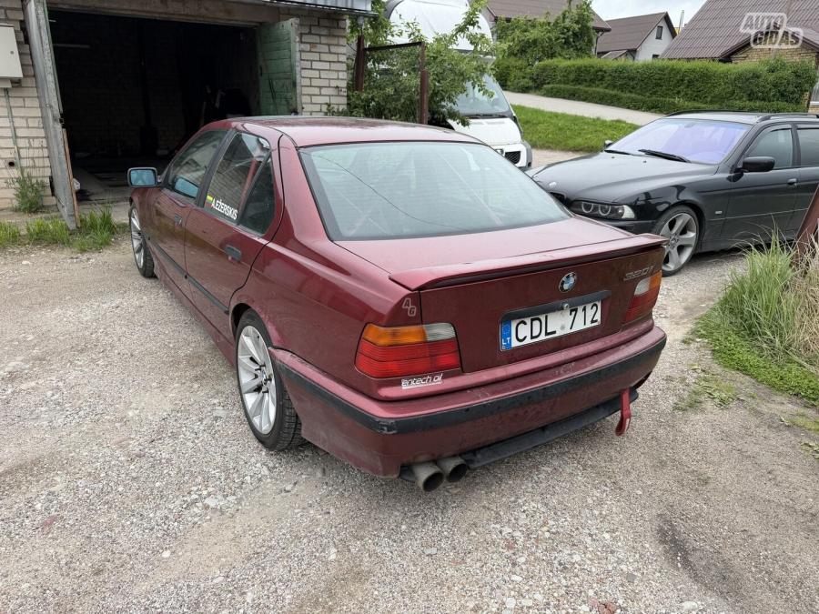 БМВ 325 1993 в Кельме, объемом двигателя 2.50 л и пробегом 200 тыс. км за 3900 €, фото 4 на AUTOMOTO.COM.LV