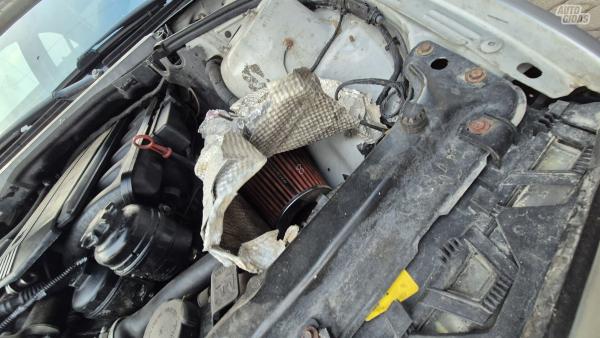 BMW 325 1998 in Siauliai, with an engine capacity of 2.50 L and mileage of 150 thousand km for 2350 €, photo 8 on AUTOMOTO.COM.LV