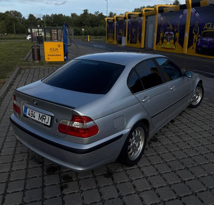 BMW 325 2001 Tallina, ar dzinēja tilpumu 2.50 L un nobraukumu 236 tūkst. km par 2150 €, foto 1 vietnē AUTOMOTO.COM.LV