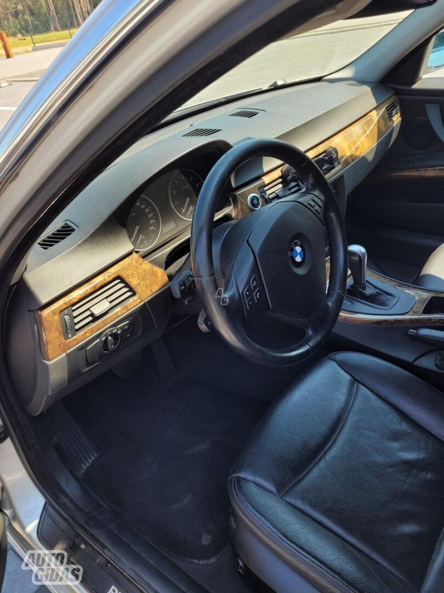 BMW 325 2005 in Silute, with an engine capacity of 2.50 L and mileage of 243 thousand km for 4700 €, photo 7 on AUTOMOTO.COM.LV
