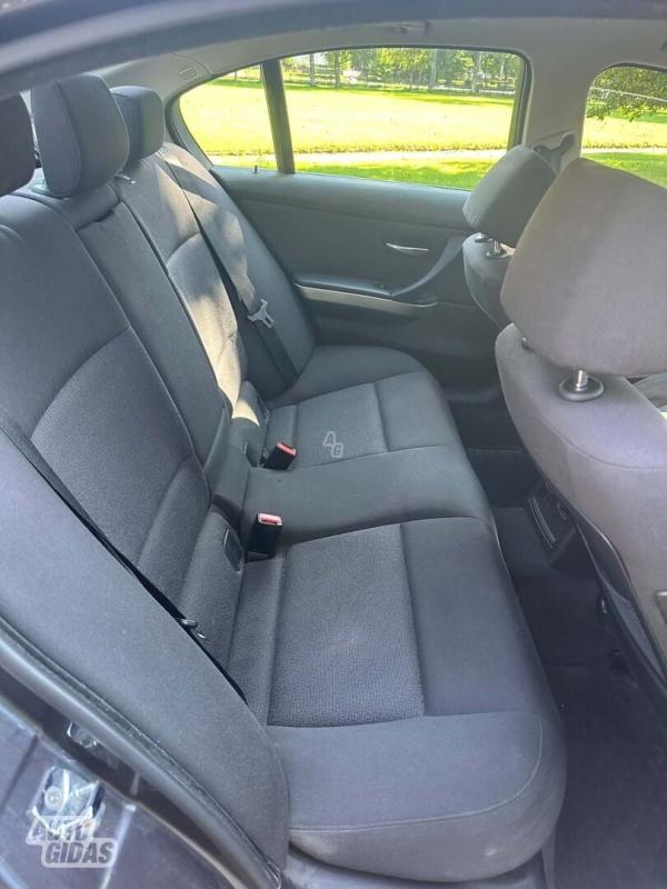 BMW 325 2005 in Silute, with an engine capacity of 2.50 L and mileage of 250 thousand km for 2650 €, photo 7 on AUTOMOTO.COM.LV