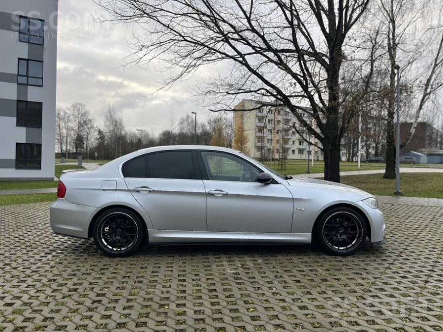 BMW 325 2006 Ogre, ar dzinēja tilpumu 2.50 L un nobraukumu 270 tūkst. km par 5500 €, foto 4 vietnē AUTOMOTO.COM.LV