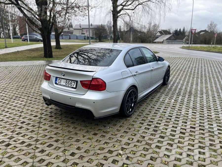BMW 325 2006 Ogre, ar dzinēja tilpumu 2.50 L un nobraukumu 270 tūkst. km par 5500 €, foto 5 vietnē AUTOMOTO.COM.LV