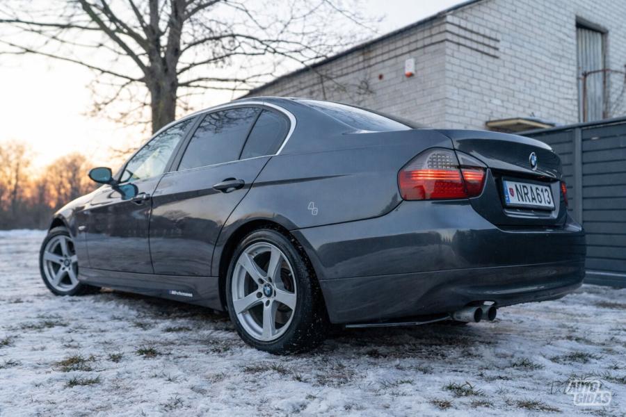 BMW 325 2006 in Kaunas, with an engine capacity of 3.00 L and mileage of 355 thousand km for 4950 €, photo 10 on AUTOMOTO.COM.LV