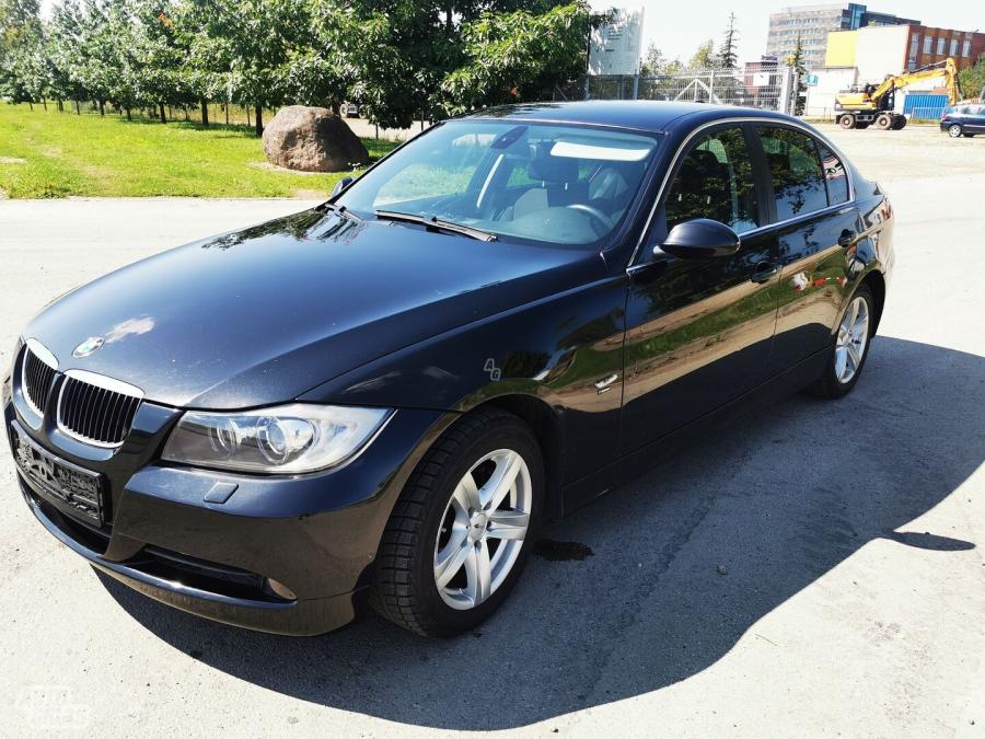BMW 325 2006 in Siauliai, with an engine capacity of 2.50 L and mileage of 221 thousand km for 3200 €, photo 3 on AUTOMOTO.COM.LV