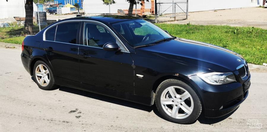 BMW 325 2006 in Siauliai, with an engine capacity of 2.50 L and mileage of 221 thousand km for 3200 €, photo 7 on AUTOMOTO.COM.LV
