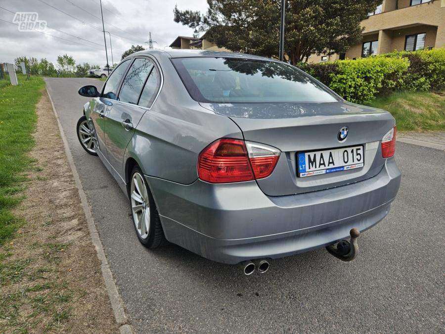 BMW 325 2006 Viļņa, ar dzinēja tilpumu 3.00 L un nobraukumu 469 tūkst. km par 2950 €, foto 5 vietnē AUTOMOTO.COM.LV