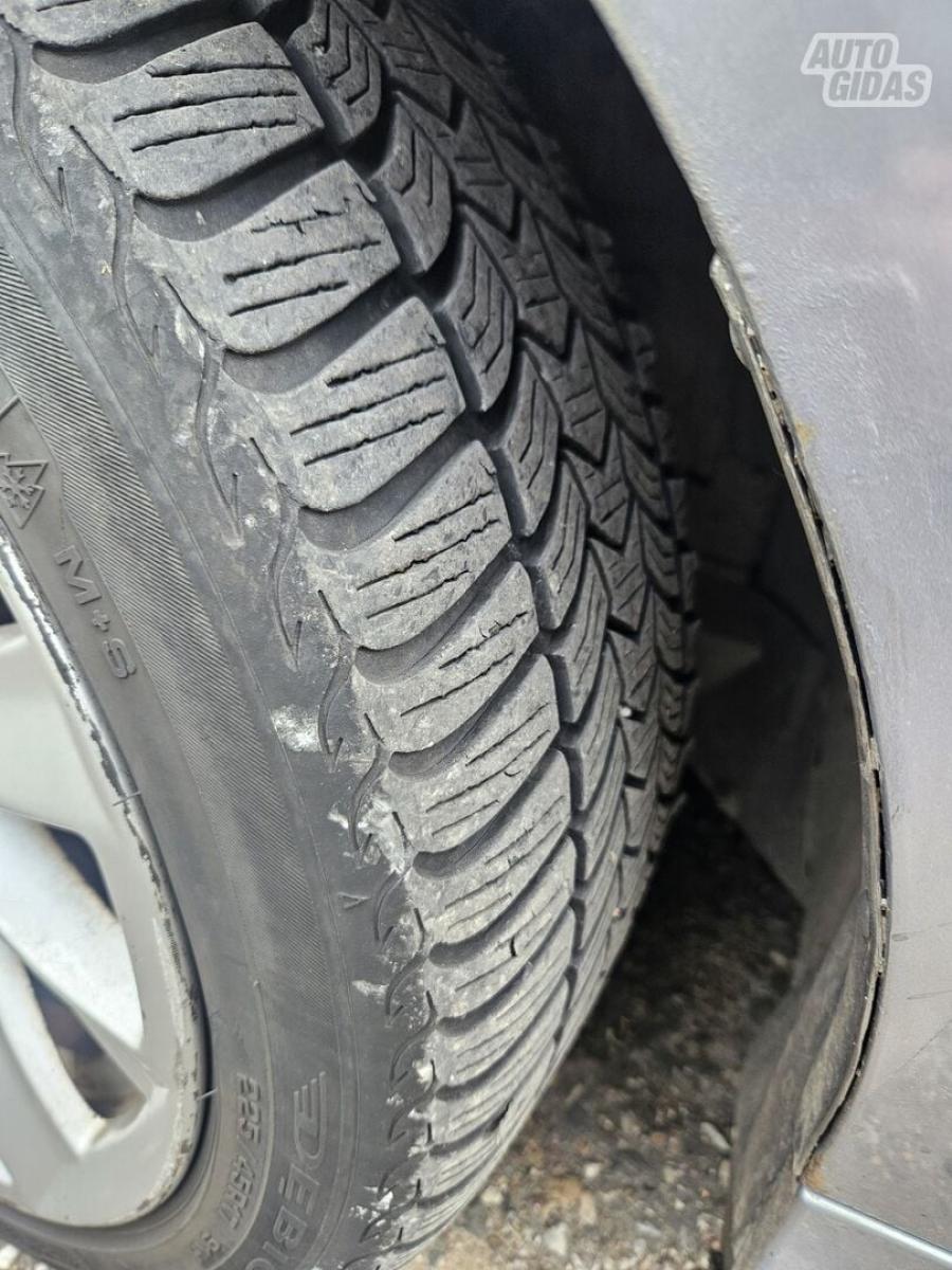 BMW 325 2006 Viļņa, ar dzinēja tilpumu 3.00 L un nobraukumu 469 tūkst. km par 2950 €, foto 18 vietnē AUTOMOTO.COM.LV