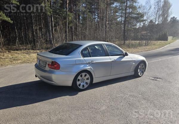 BMW 325 2006 Rīga, ar dzinēja tilpumu 2.50 L un nobraukumu 215 tūkst. km par 3998 €, foto 4 vietnē AUTOMOTO.COM.LV