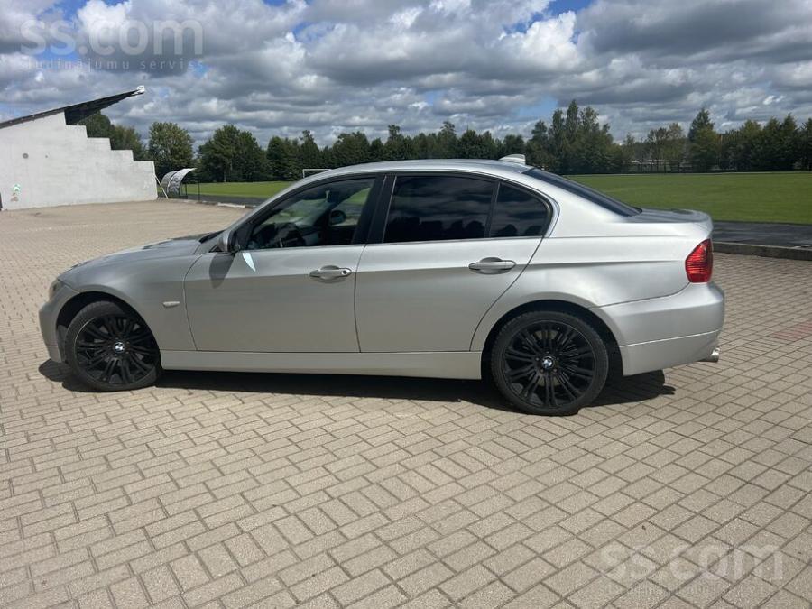 BMW 325 2007 in Saldus, with an engine capacity of 2.50 L and mileage of 340 thousand km for 5400 €, photo 6 on AUTOMOTO.COM.LV