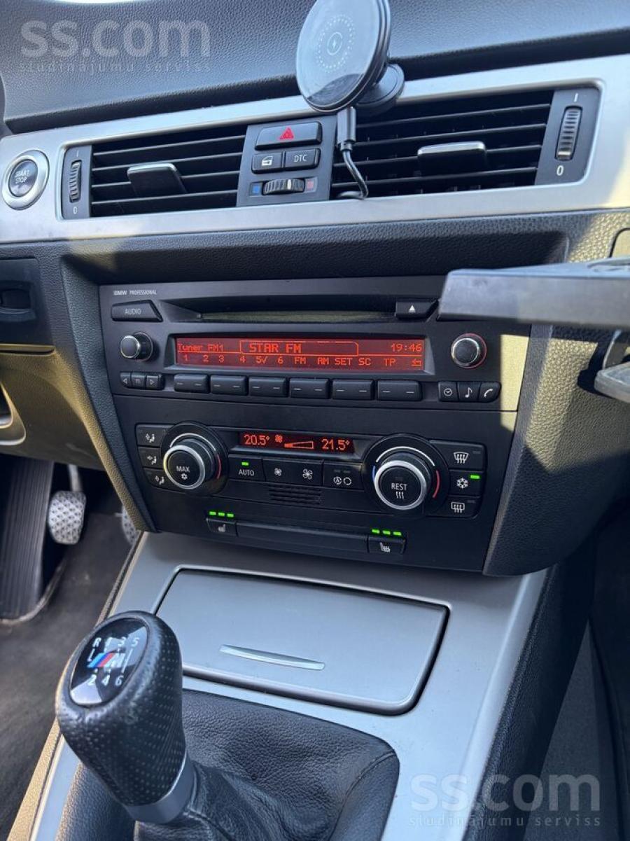 BMW 325 2008 Liepāja, ar dzinēja tilpumu 2.50 L un nobraukumu 233 tūkst. km par 3800 €, foto 10 vietnē AUTOMOTO.COM.LV