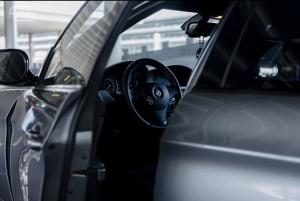 BMW 325 2008 in Kaunas, with an engine capacity of 3.00 L and mileage of 351 thousand km for 6900 €, photo 12 on AUTOMOTO.COM.LV