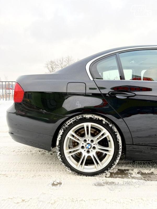 BMW 325 2010 Viļņa, ar dzinēja tilpumu 3.00 L un nobraukumu 441 tūkst. km par 6700 €, foto 7 vietnē AUTOMOTO.COM.LV