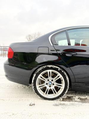 BMW 325 2010 in Vilnius, with an engine capacity of 3.00 L and mileage of 441 thousand km for 6700 €, photo 7 on AUTOMOTO.COM.LV