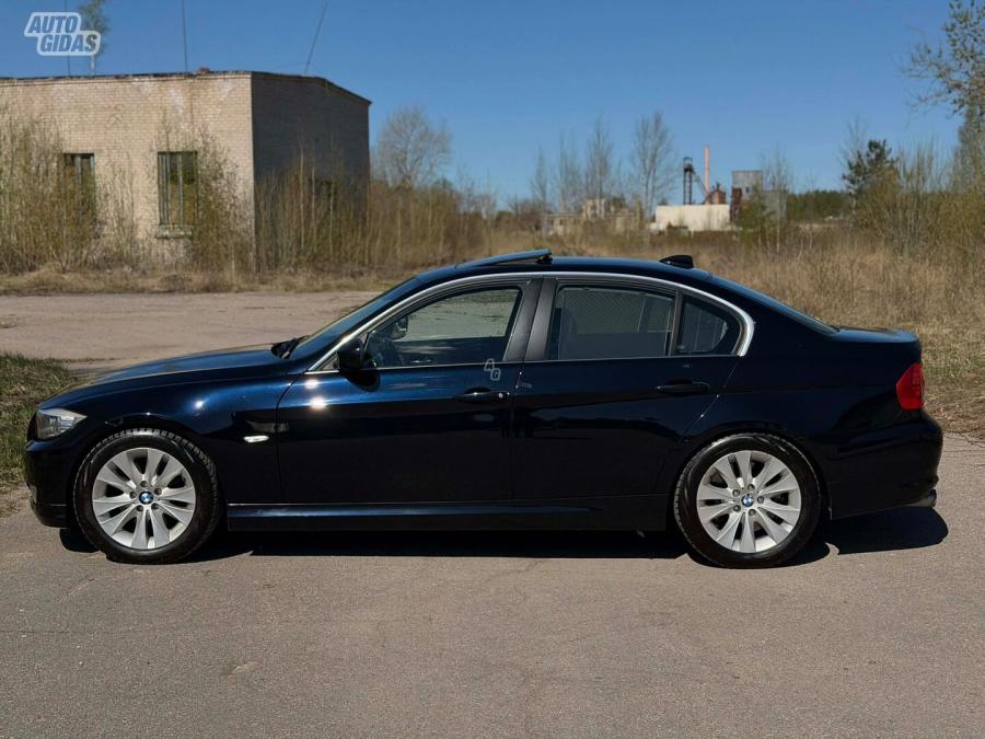 BMW 325 2010 Šauļi, ar dzinēja tilpumu 3.00 L un nobraukumu 246 tūkst. km par 7000 €, foto 7 vietnē AUTOMOTO.COM.LV