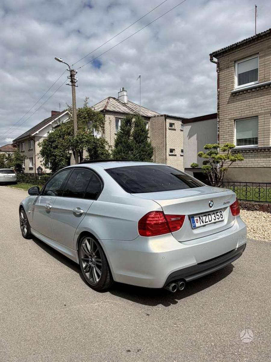 BMW 325 2011 in Vilnius, with an engine capacity of 2.99 L and mileage of 292 thousand km for 7700 €, photo 5 on AUTOMOTO.COM.LV