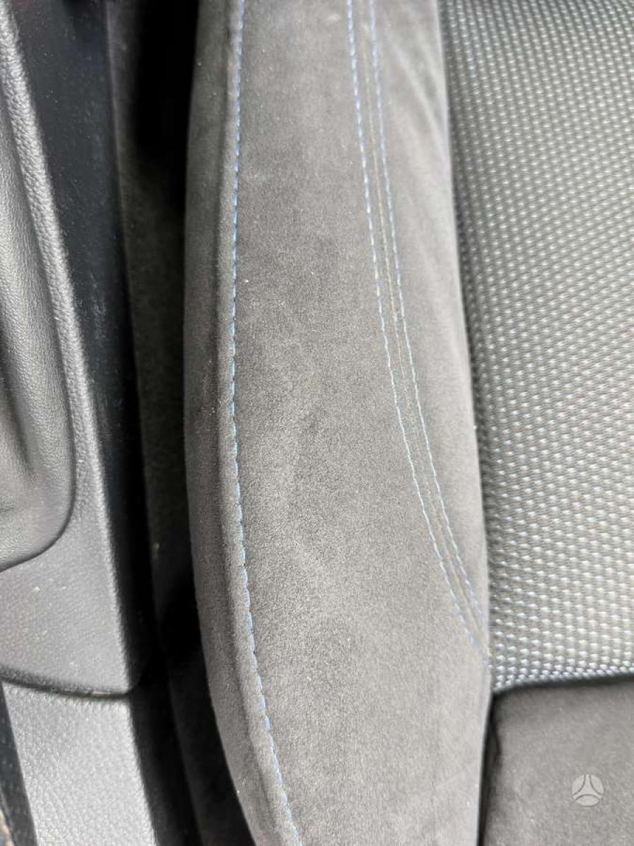 BMW 325 2011 in Vilnius, with an engine capacity of 2.99 L and mileage of 292 thousand km for 7700 €, photo 11 on AUTOMOTO.COM.LV