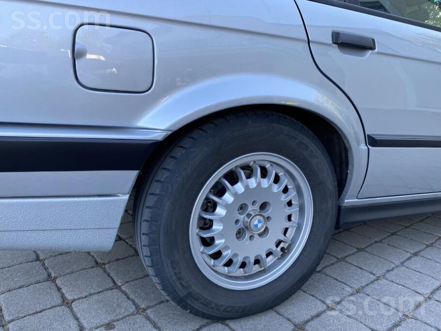 БМВ 325 1989 в Рига, объемом двигателя 2.50 л и пробегом 215 тыс. км за 14000 €, фото 5 на AUTOMOTO.COM.LV