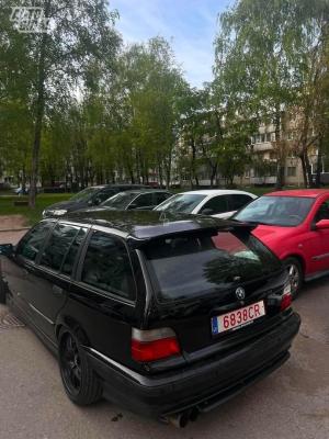 BMW 325 1998 in Kelme, with an engine capacity of 2.50 L and mileage of 200 thousand km for 1200 €, photo 4 on AUTOMOTO.COM.LV