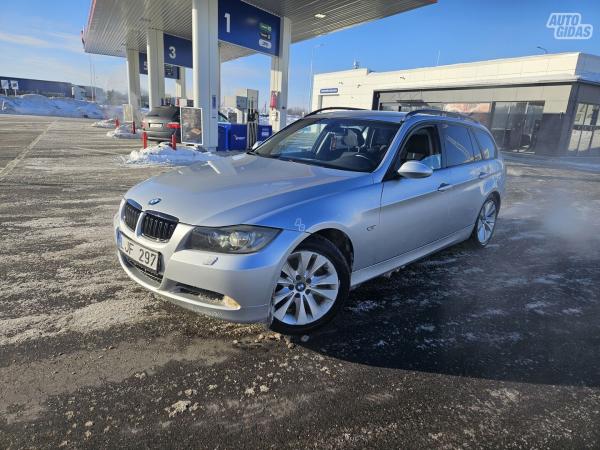 BMW 325 2005 Gargždai, ar dzinēja tilpumu 0.30 L un nobraukumu 302 tūkst. km par 2650 €, foto 1 vietnē AUTOMOTO.COM.LV
