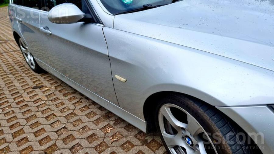 BMW 325 2006 in Cesis, with an engine capacity of 3.00 L and mileage of 395 thousand km for 4100 €, photo 14 on AUTOMOTO.COM.LV