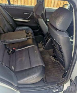 BMW 325 2006 in Cesis, with an engine capacity of 3.00 L and mileage of 395 thousand km for 4100 €, photo 24 on AUTOMOTO.COM.LV