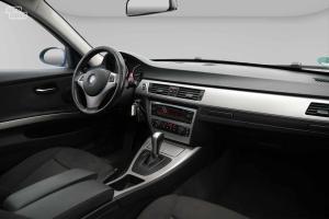 BMW 325 2006 in Kaunas, with an engine capacity of 2.50 L and mileage of 250 thousand km for 4390 €, photo 9 on AUTOMOTO.COM.LV