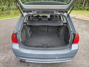BMW 325 2006 Jelgava, ar dzinēja tilpumu 2.50 L un nobraukumu 298 tūkst. km par 4500 €, foto 8 vietnē AUTOMOTO.COM.LV