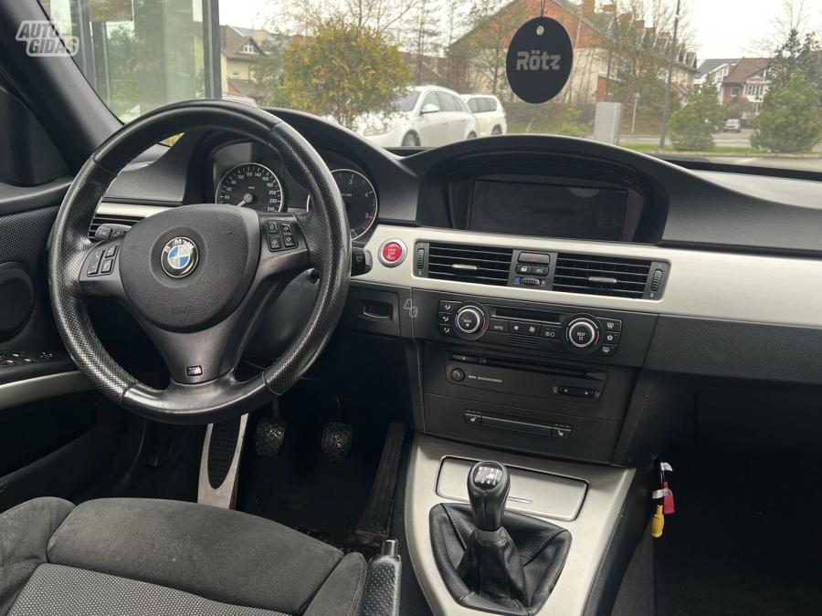 BMW 325 2007 in Kaunas, with an engine capacity of 3.00 L and mileage of 436 thousand km for 2750 €, photo 15 on AUTOMOTO.COM.LV