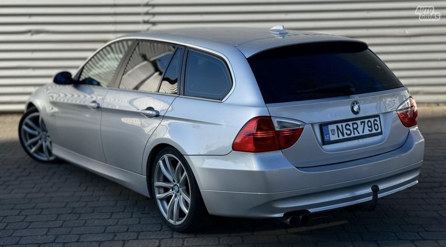 BMW 325 2007 in Vilnius, with an engine capacity of 3.00 L and mileage of 475 thousand km for 3350 €, photo 7 on AUTOMOTO.COM.LV