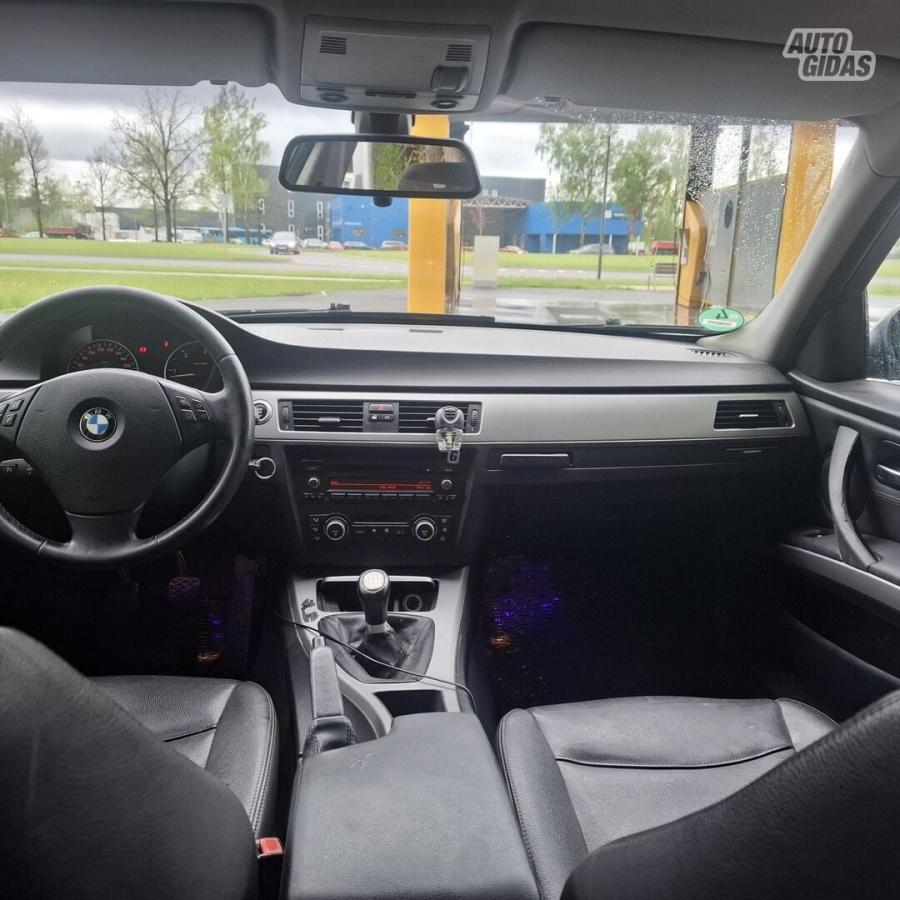 BMW 325 2007 in Kaunas, with an engine capacity of 3.00 L and mileage of 524 thousand km for 2300 €, photo 13 on AUTOMOTO.COM.LV