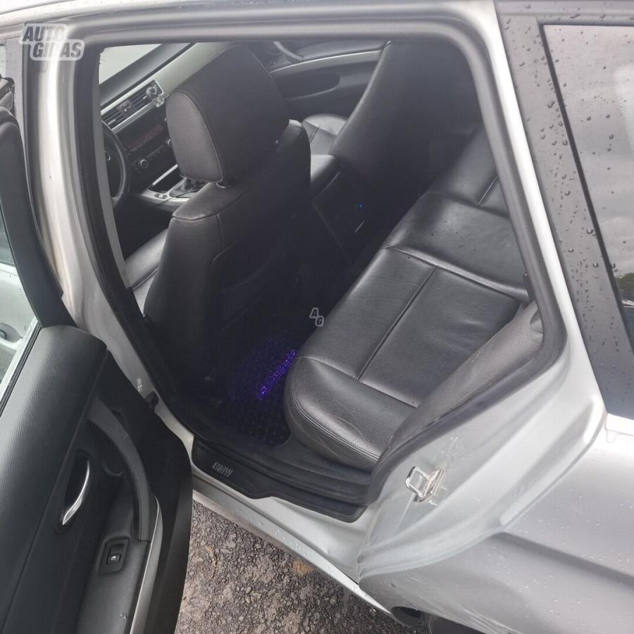 BMW 325 2007 in Kaunas, with an engine capacity of 3.00 L and mileage of 524 thousand km for 2300 €, photo 14 on AUTOMOTO.COM.LV